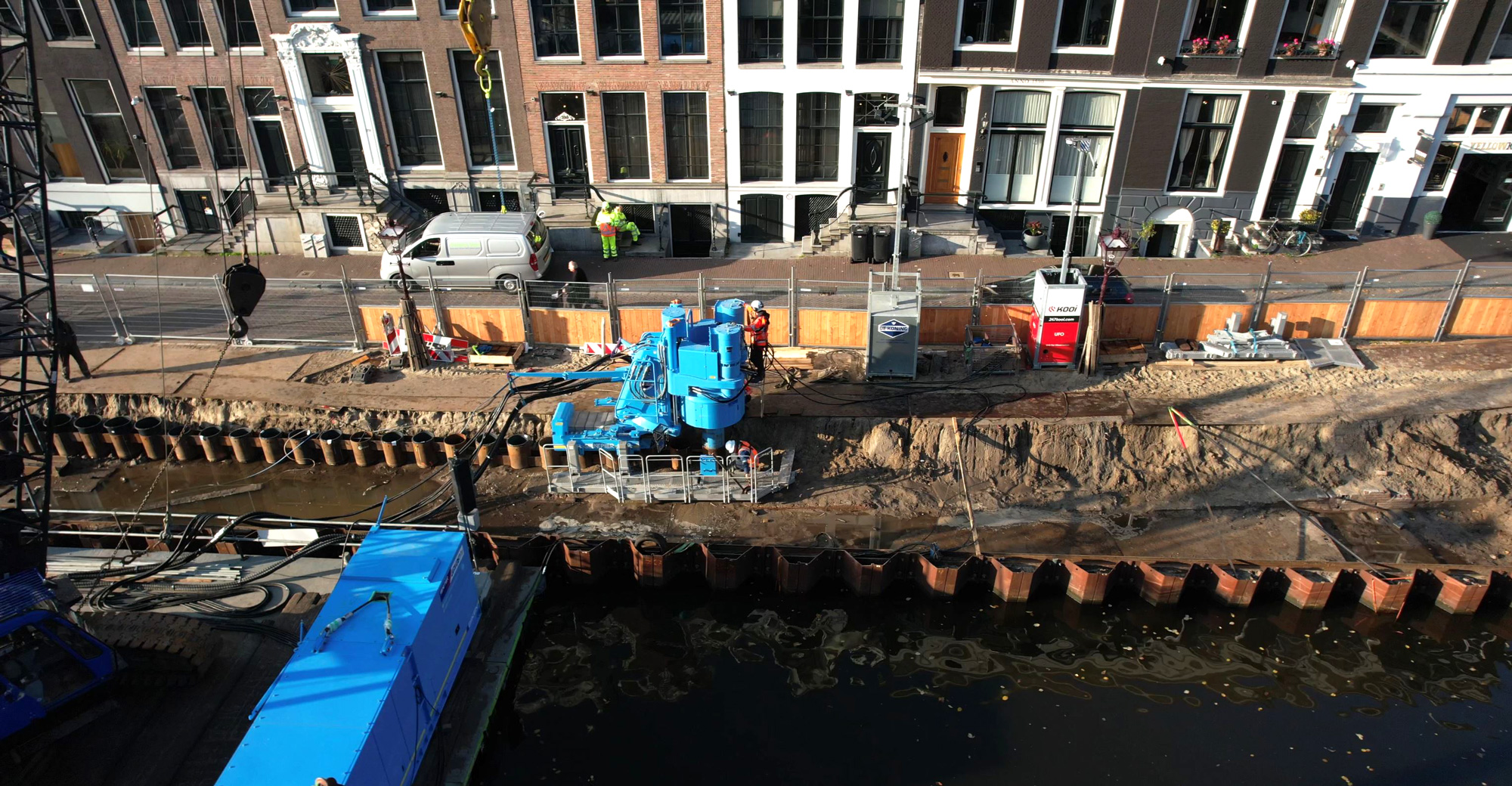 Press-in process in the pilot phase of the quay wall renovation of ...
