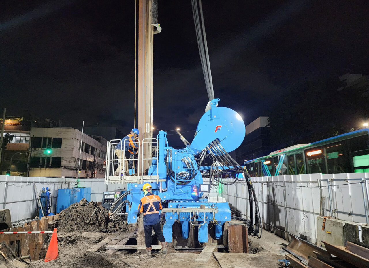 First Adoption of Hard Ground Press-in Method in Indonesia | GIKEN LTD.