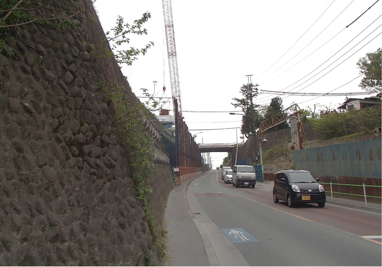 Road widening with large diameter steel tubular pile | GIKEN LTD.